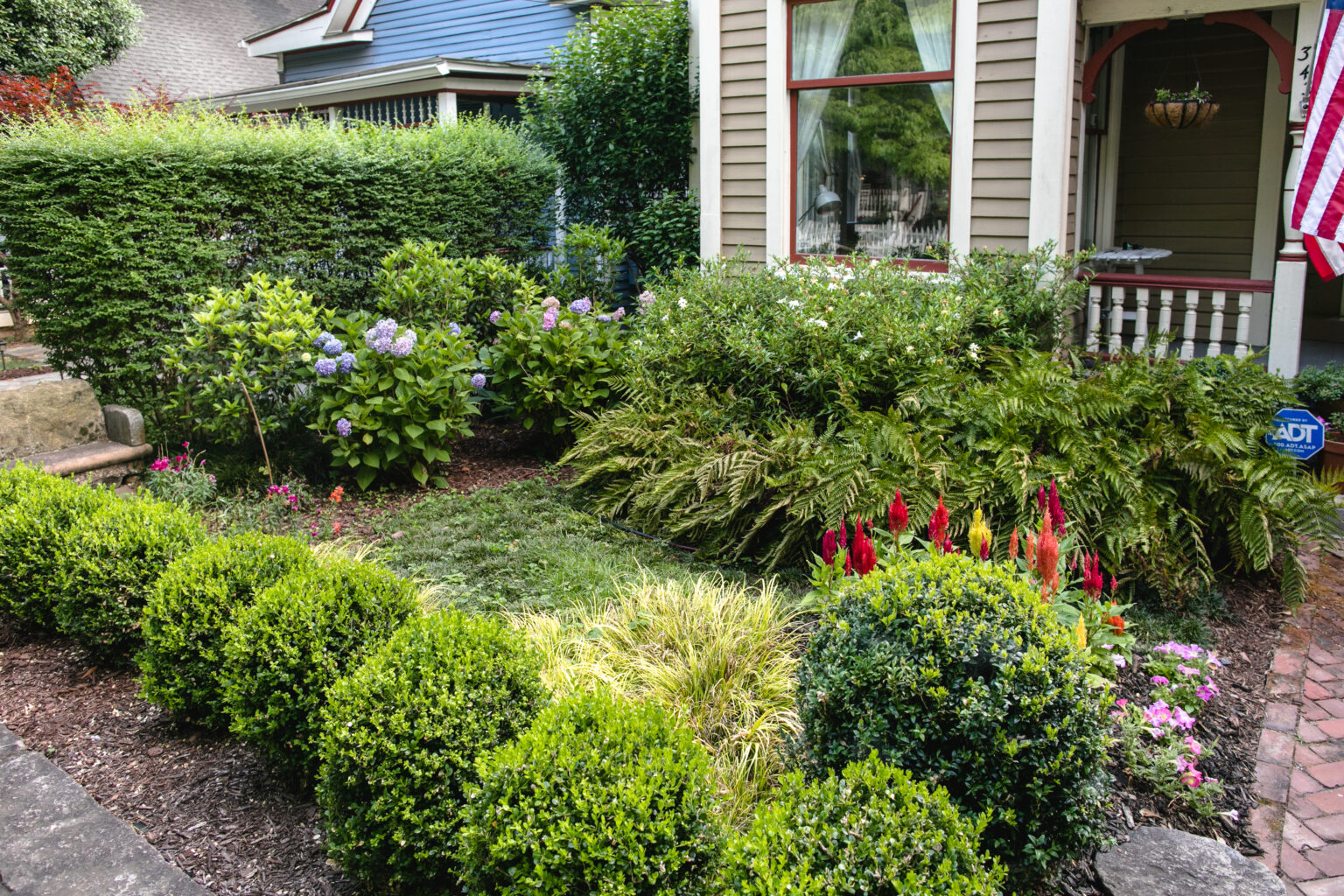 Pocket Gardens: Discovering the Power of Permaculture in Small Spaces ...